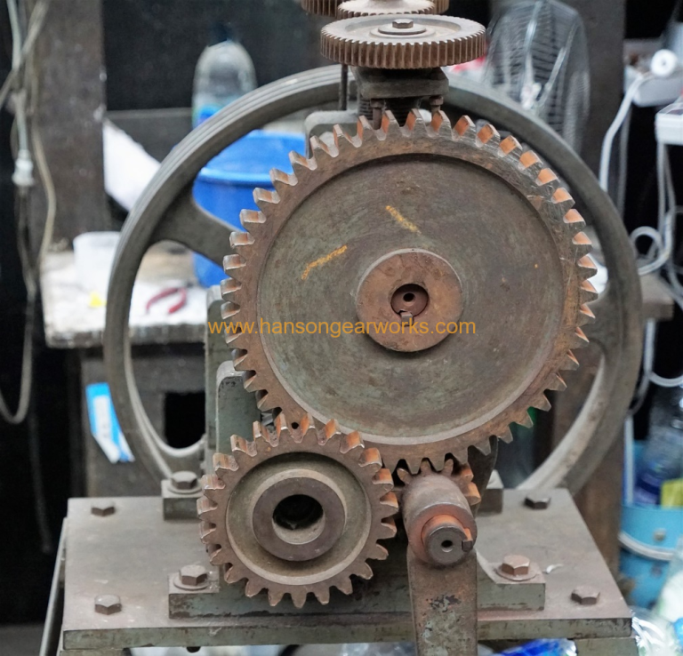 Unlocking the Art of Gearbox Manufacturing: A Dive into Precision ...